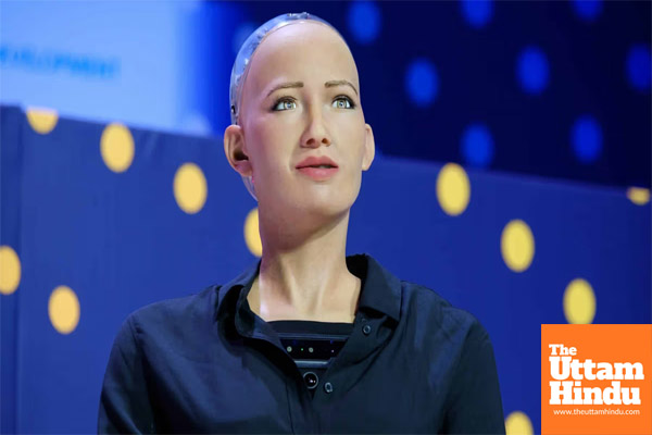 Sophia, the World’s First Humanoid Robot, Steals the Spotlight at Synapse AI Conclave